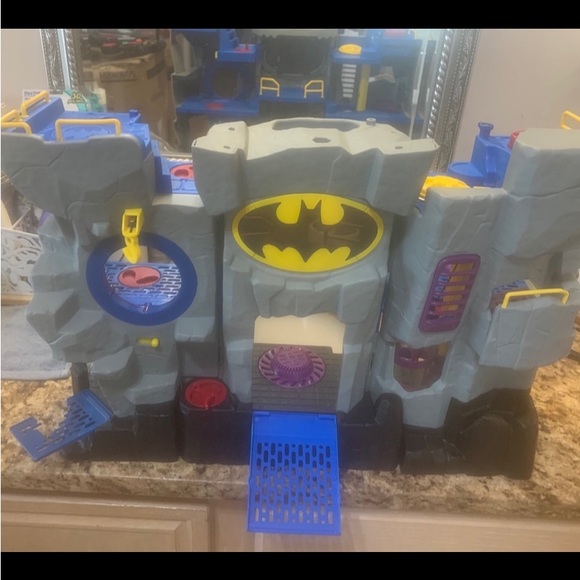Fisher-Price | Toys | Imaginext Batman Bat Cave Fold Up 207 Fisherprice ...